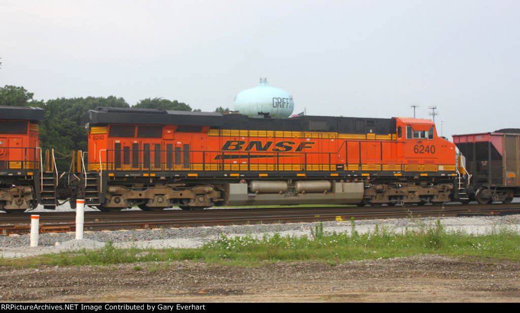 BNSF 6240